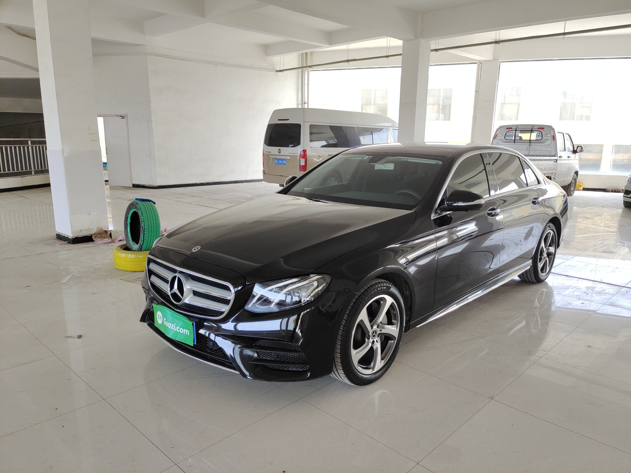 奔驰e300lsuv,奔驰商务v300售价,2023大改款奔驰e立标_大山谷图库